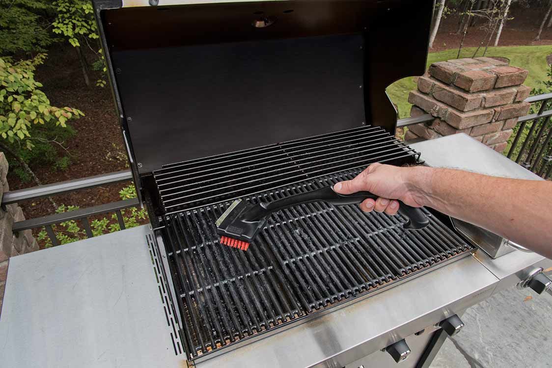 How To Clean Your Grill For Epic Cookouts - San Diego Pro Handyman